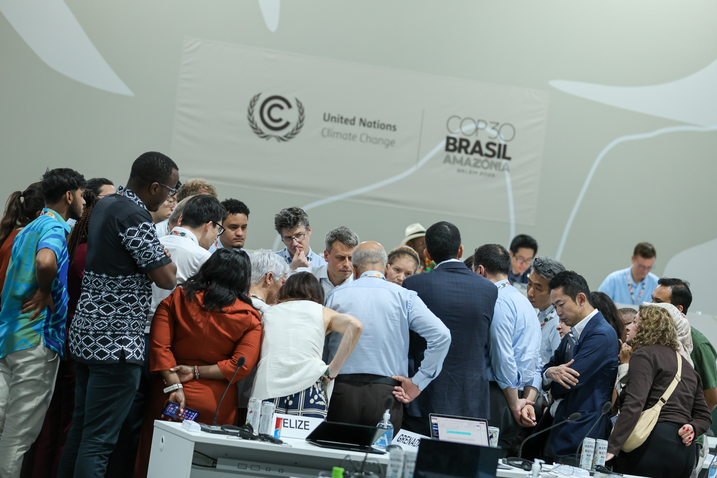 Huddle - UNFCCC COP 30 - 19Nov 2025 - Photo | IISD Earth Negotiations ...