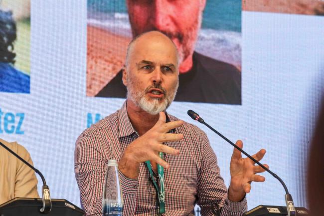 Chris Dickens, International Water Management Institute - Forest and ...
